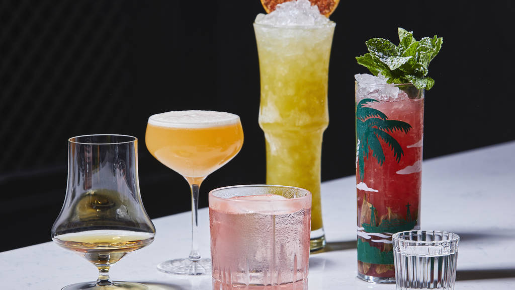 39 Best Happy Hours in Miami For Cheap Drinks Every Single Day