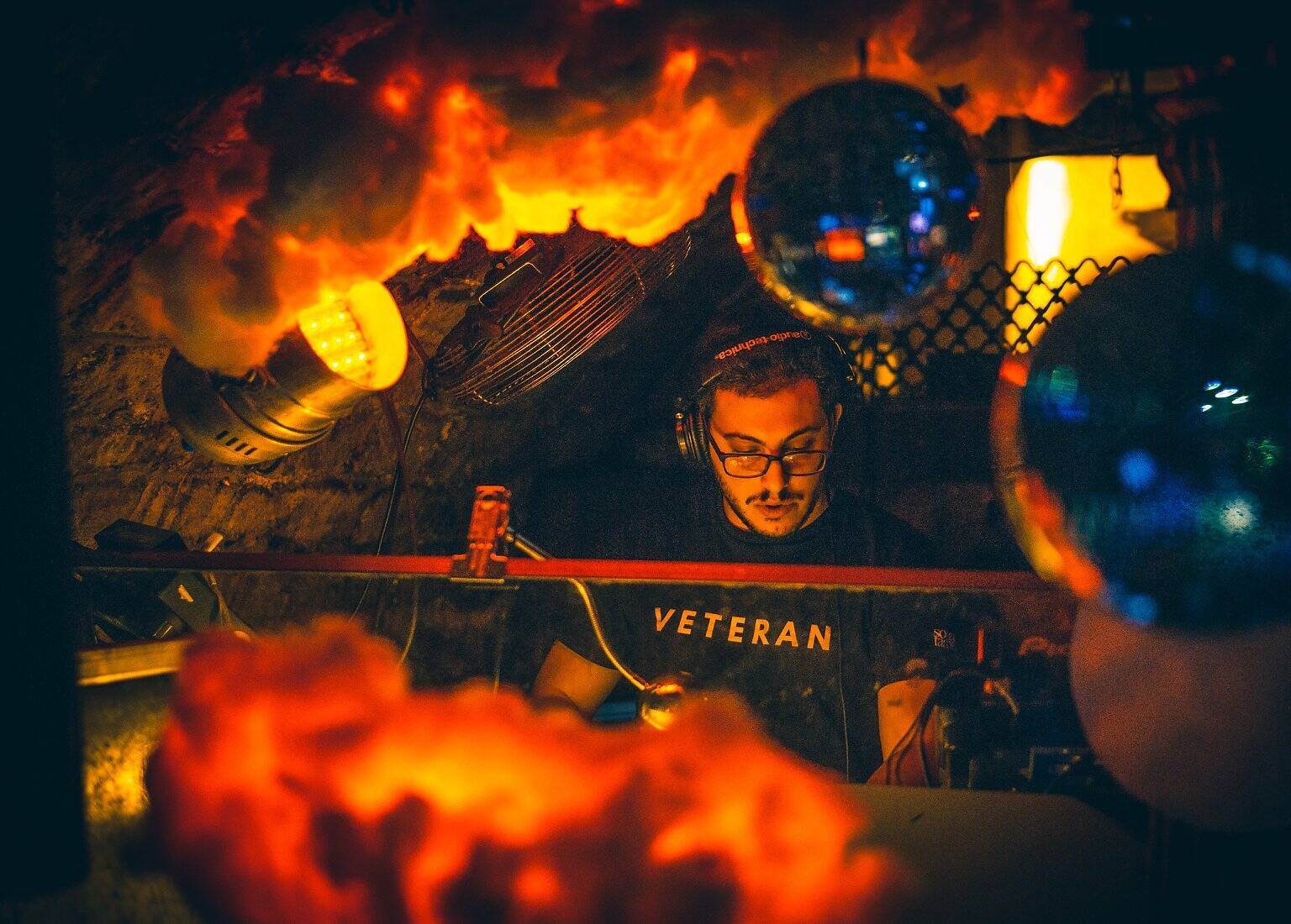 The 16 Best Dance Bars In Paris For 2025