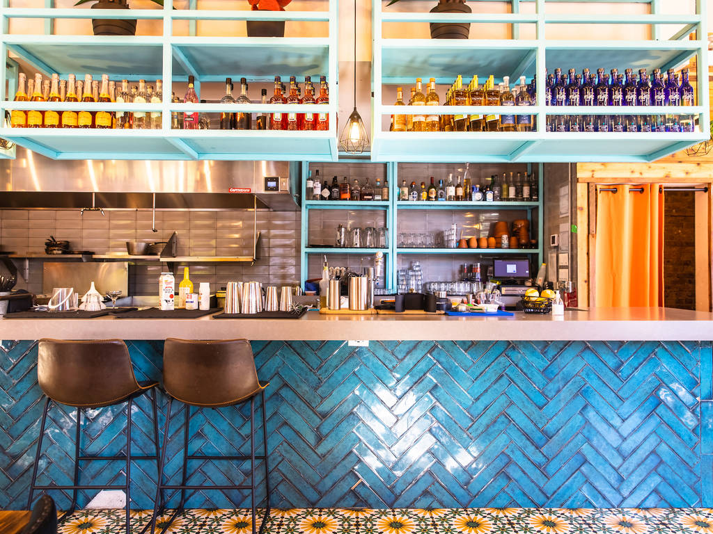 42 Best Bars in Chicago You Should Be Drinking At This Week