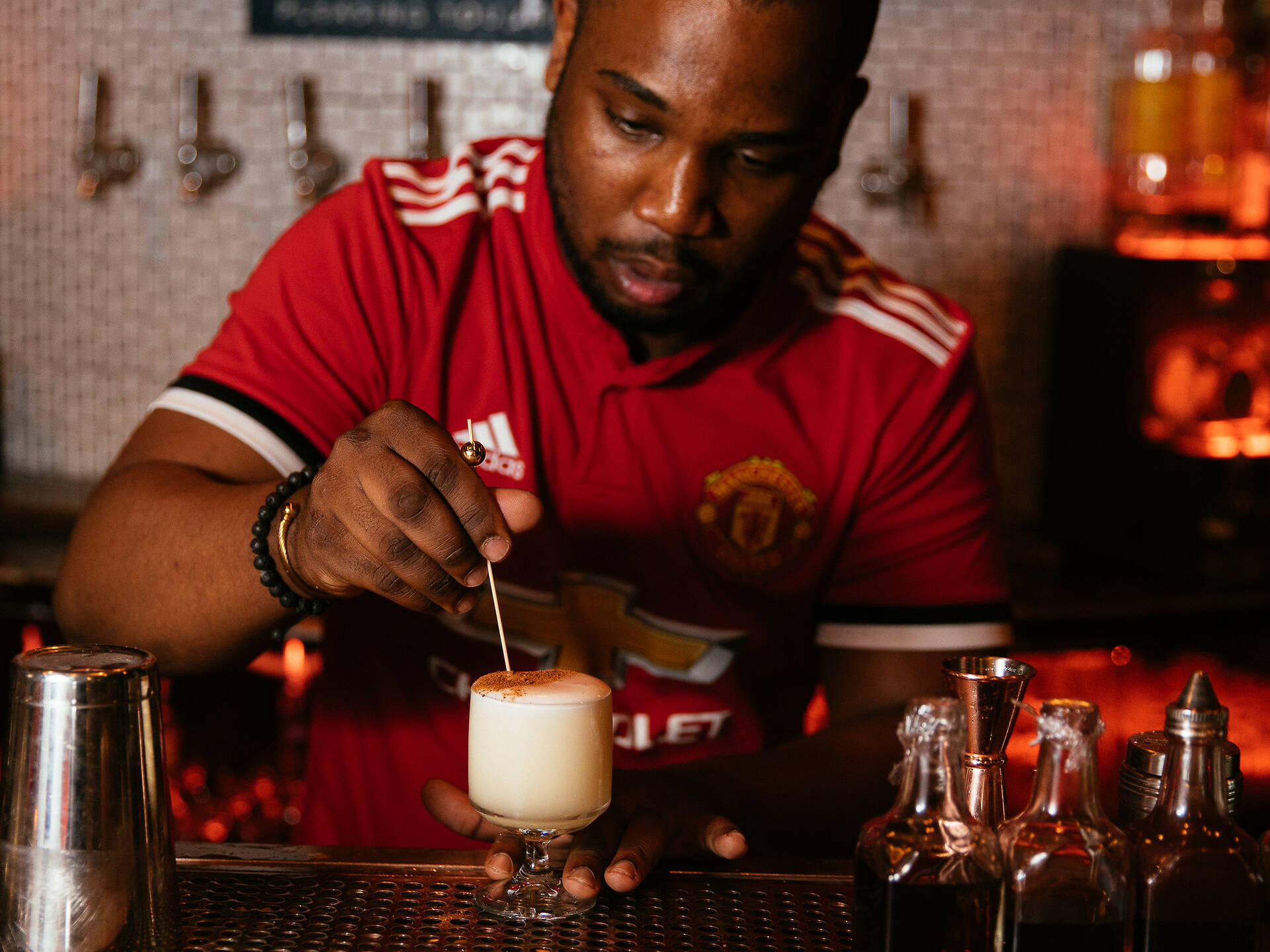 21 Ways Bars Have Changed Forever, According to bartenders