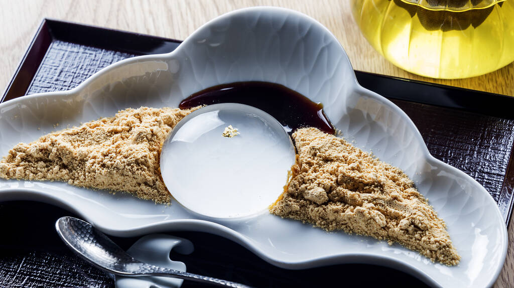 5 best cafés in Tokyo for Japanese mochi desserts