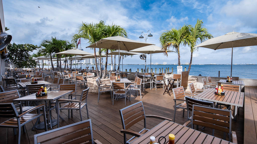 20 Best Miami Beach Bars For Stunning Views of the Water