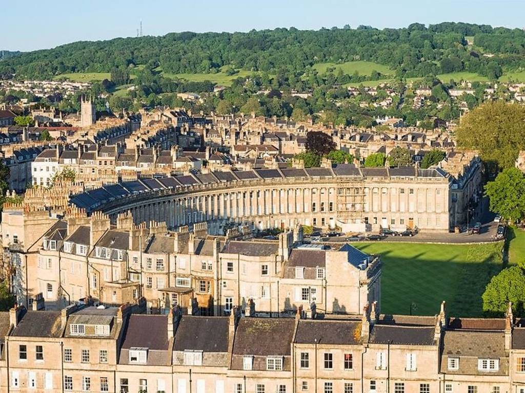 16 Essential Things To Do in Bath You Have To See and Do