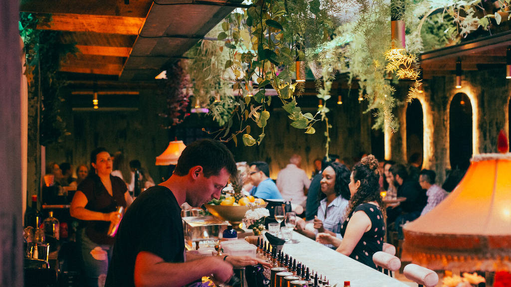 55 Best Bars in Montreal to Grab the Greatest Drinks