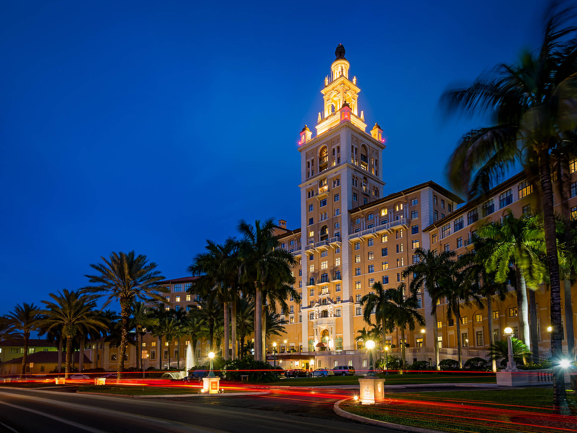 14 Haunted Places in Miami and Sinister Towns to Explore Nearby