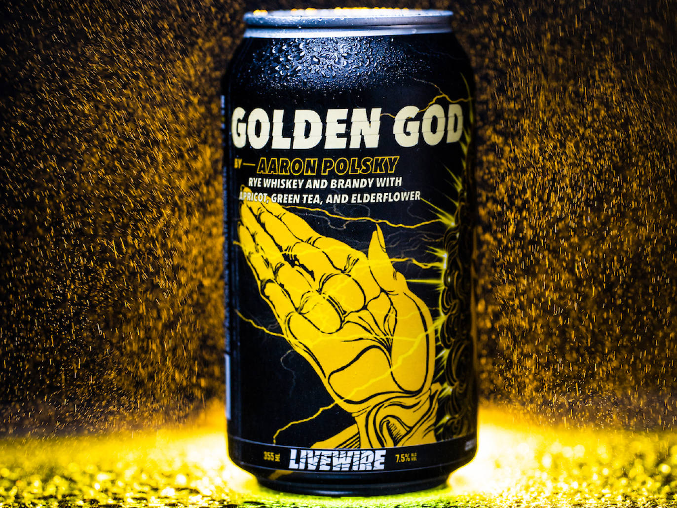 12 Best Canned Cocktails To Sip Right Now