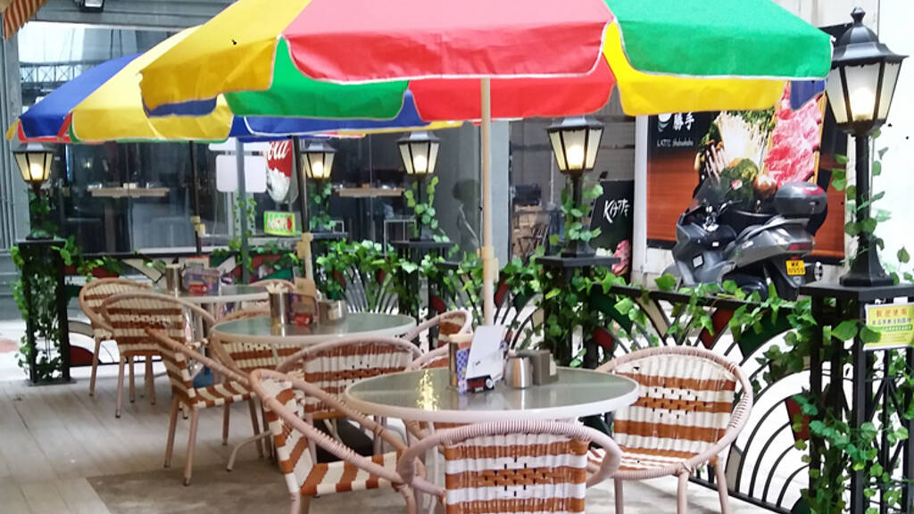 Cafe Match Box | Restaurants in Causeway Bay, Hong Kong