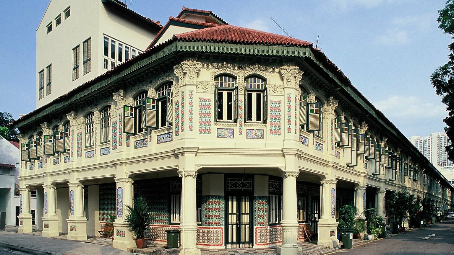 10 Prettiest Streets In Singapore To Explore