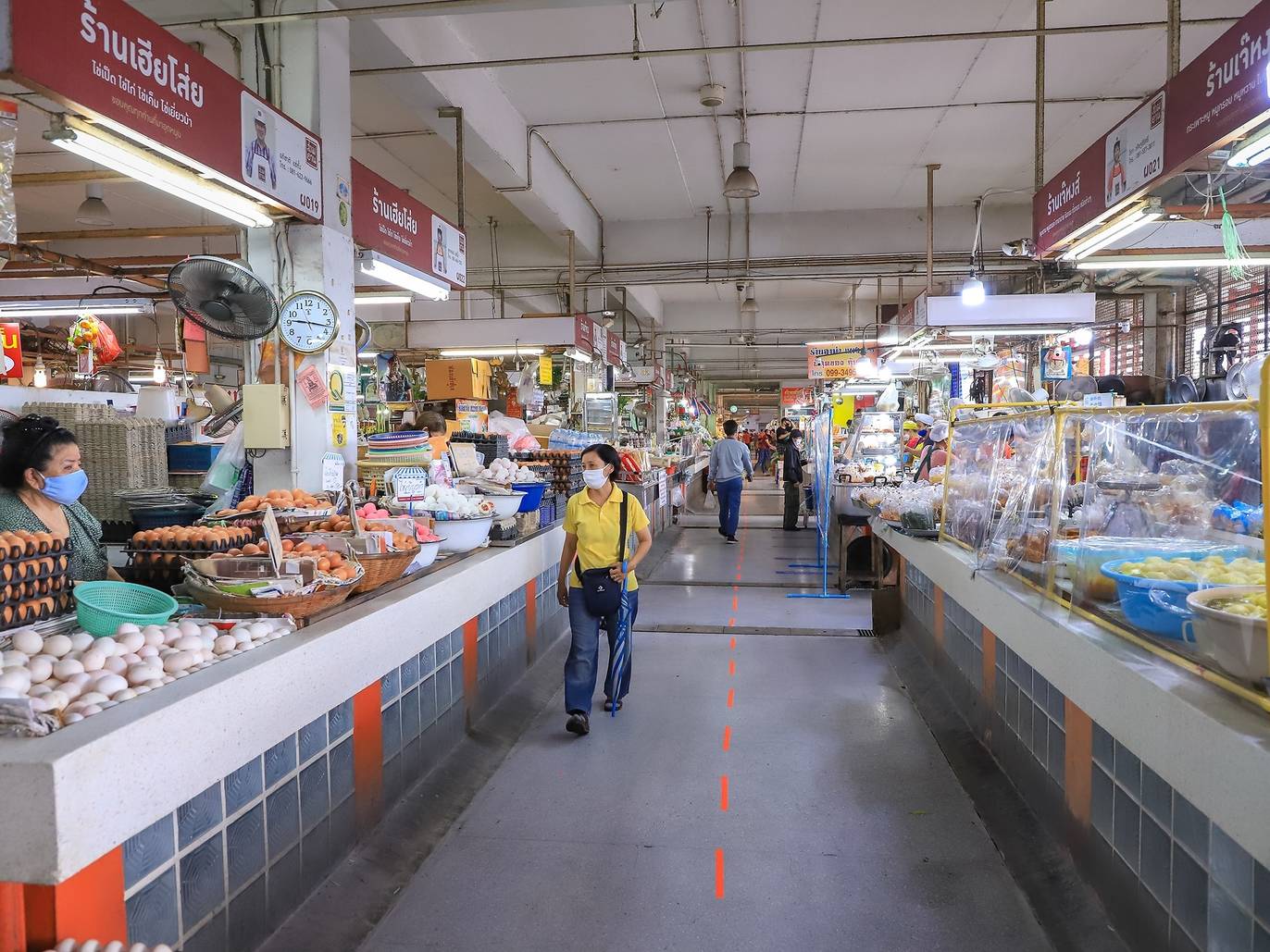 7 best open-air food markets in Bangkok
