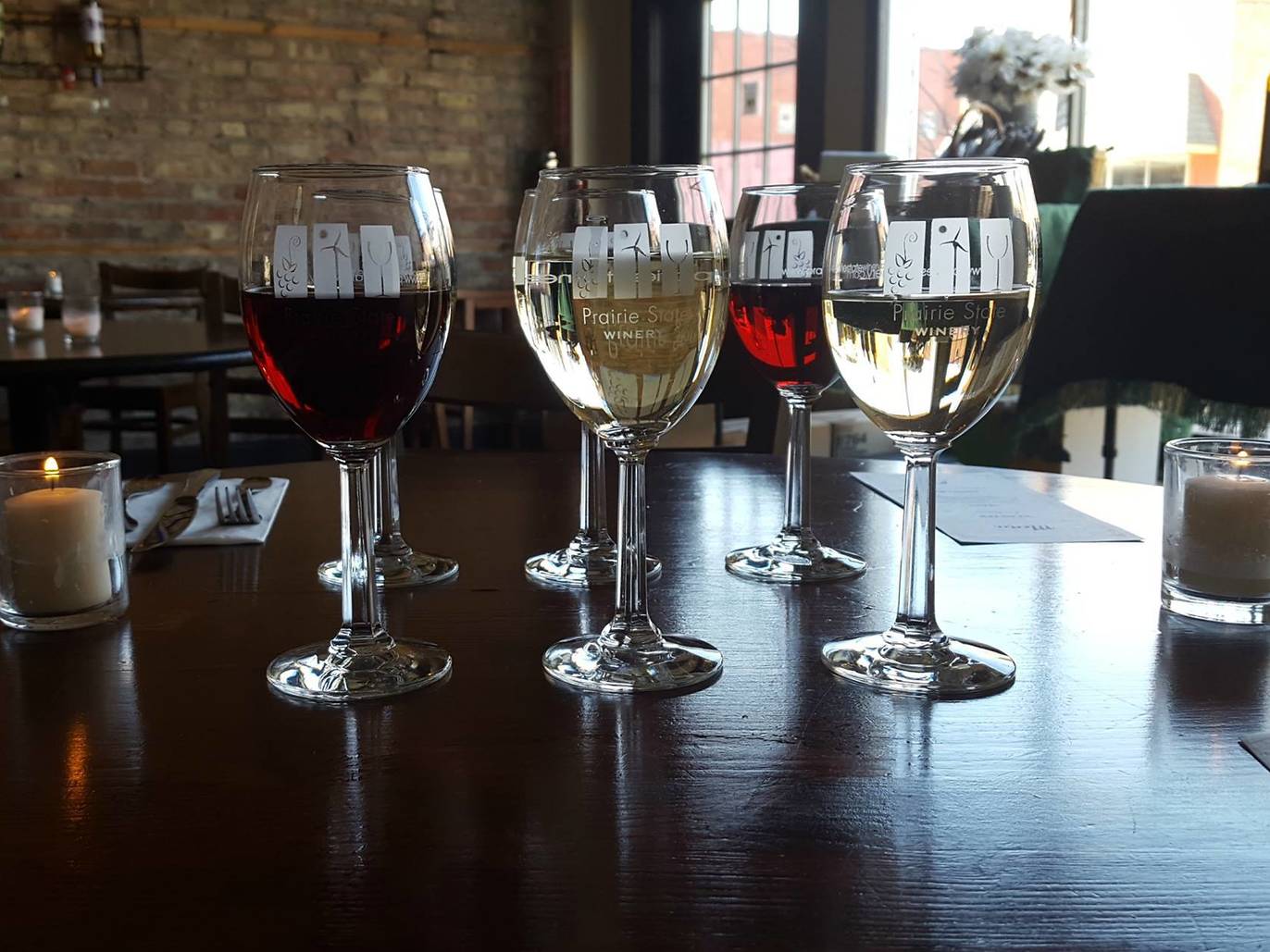 24 Amazing Wineries Near Chicago for Scenic Sipping