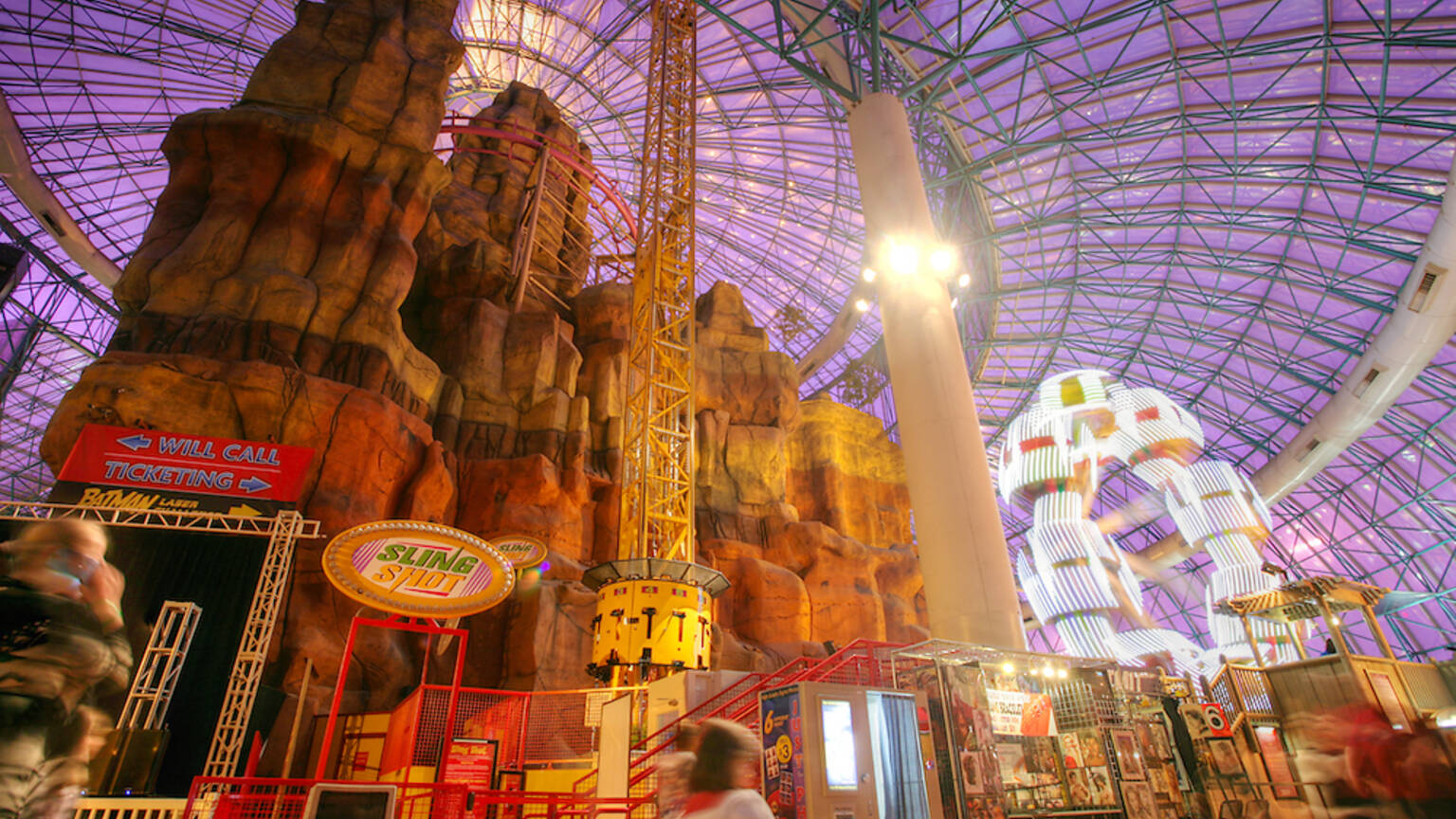 11 Best Indoor Amusement Parks in the US To Experience Thrills Year Round