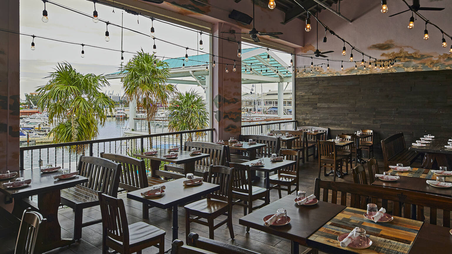 10 Best Cuban Restaurants in Miami For a Taste of Abuela's Cooking