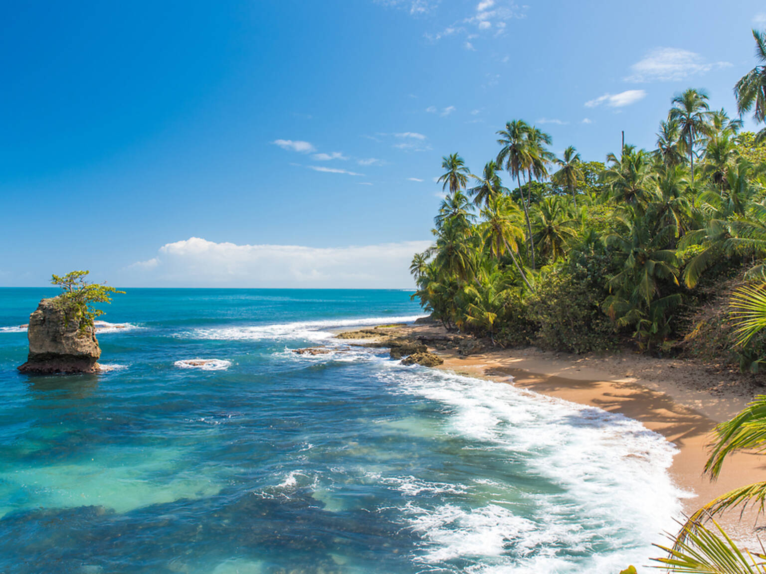 7 Best Sustainable Tourism Destinations for Ecotourists