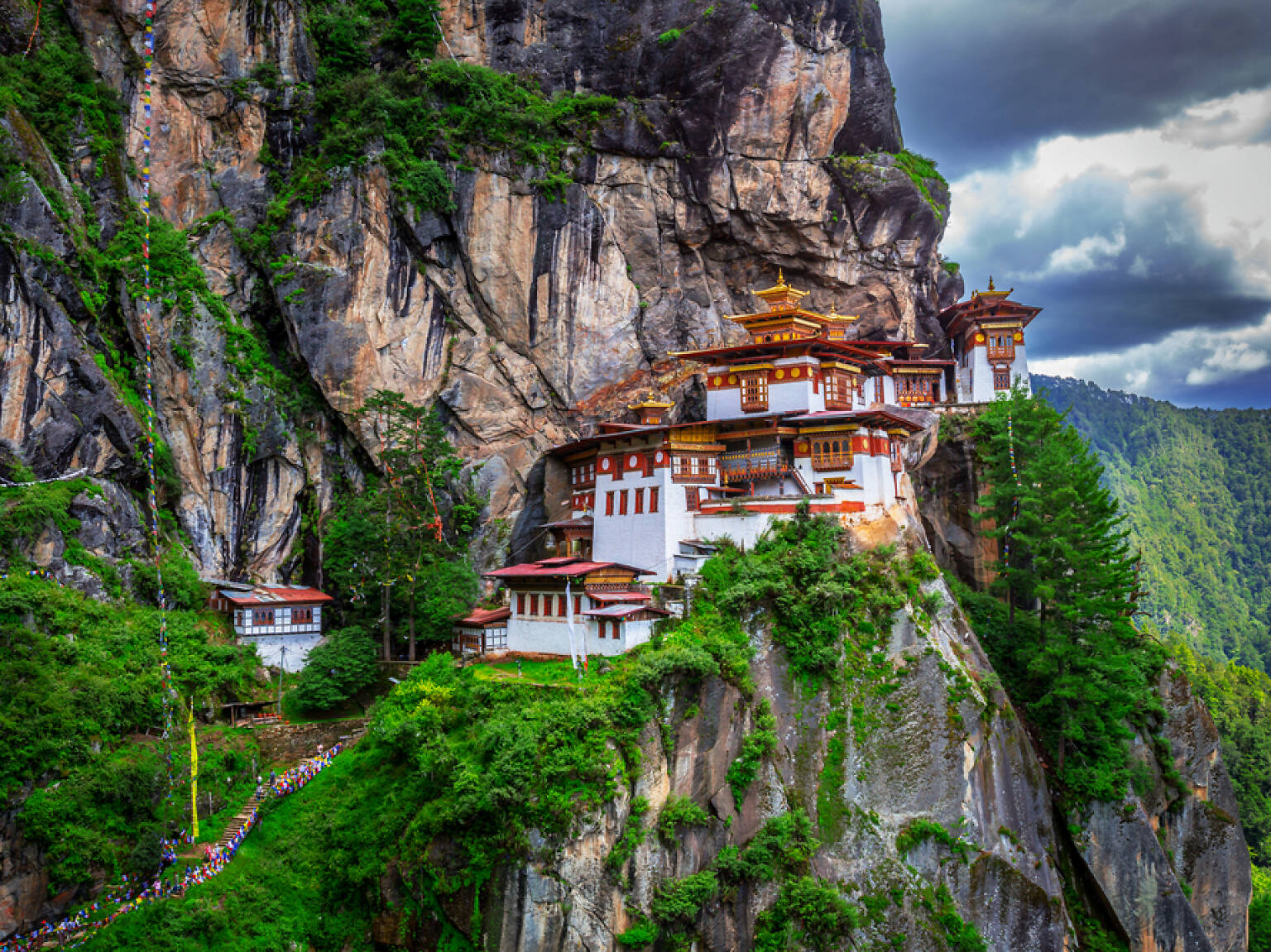13 of The Best Treks in The World