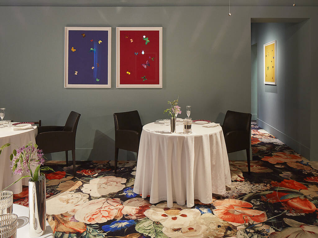 8 Restaurants With Epic Art Collections Around The World Right Now