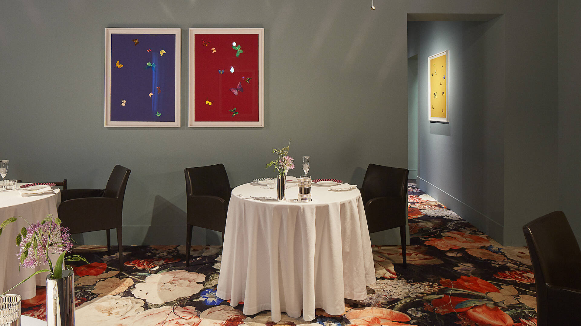 8 Restaurants With Epic Art Collections Around The World Right Now