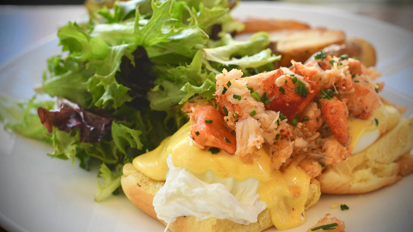 The Consulate | Restaurants in Upper West Side, New York