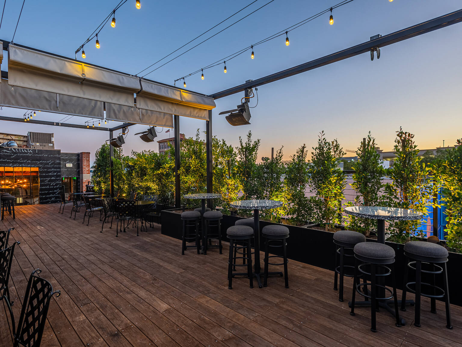 15 Best Rooftop Bars in L.A. for Sweeping Views and Tasty Cocktails