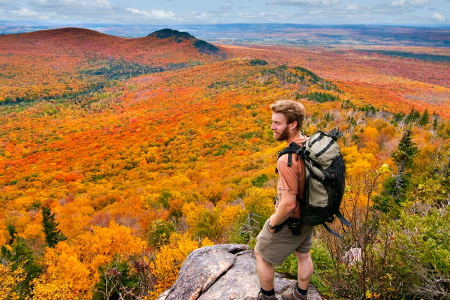 Hiking Near Montreal: 26 Trails to Take and Sights to See