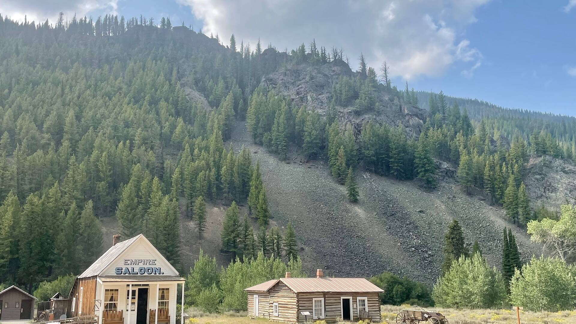 Check Out These 16 Creepy Ghost Towns You Can Visit If You Dare