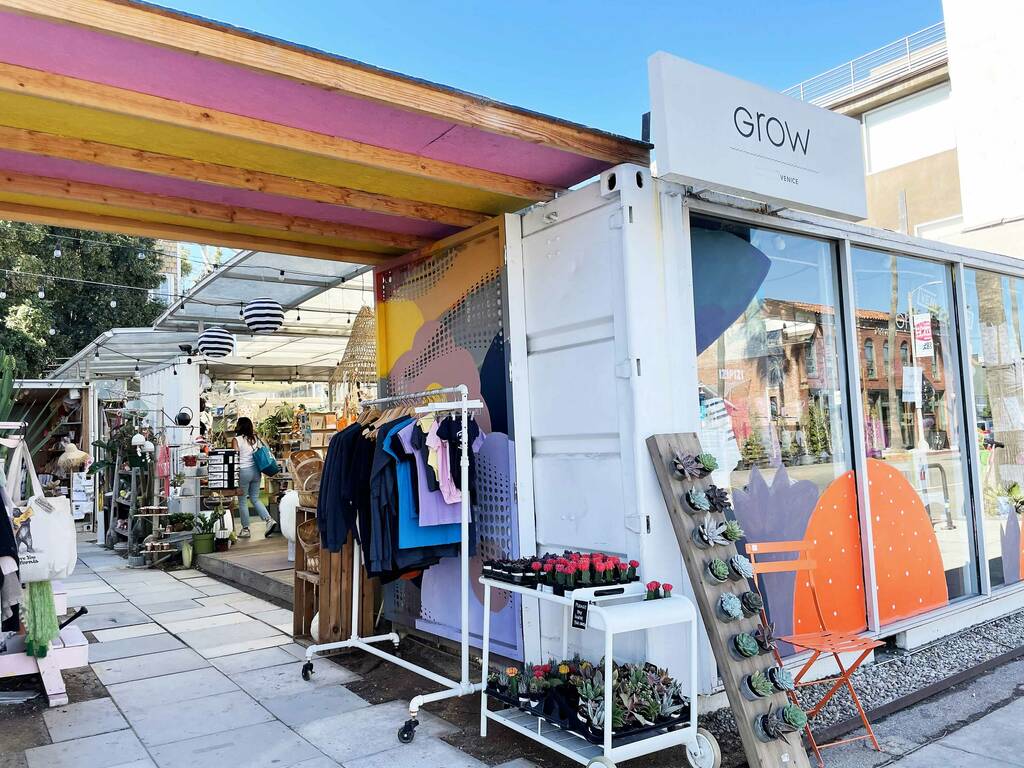 Guide to Venice Beach’s Abbot Kinney for Eating, Shopping & More