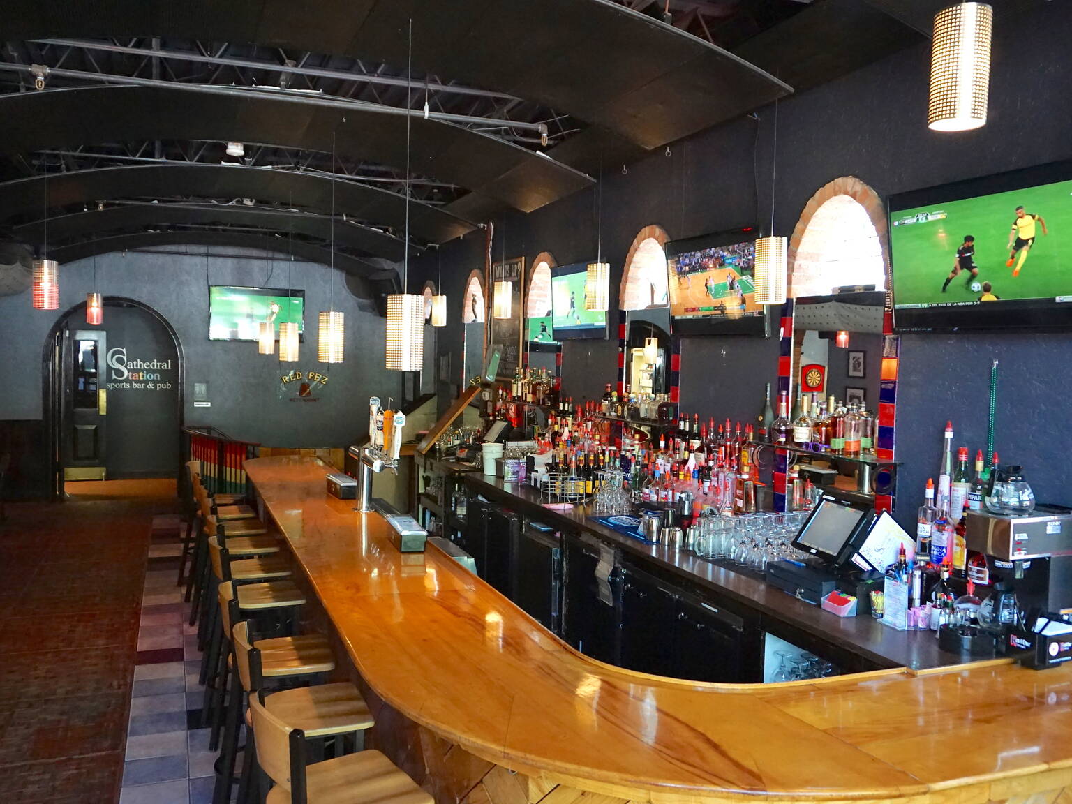 Best Sports Bars in Boston: 17 Spots with Big Screen TVs