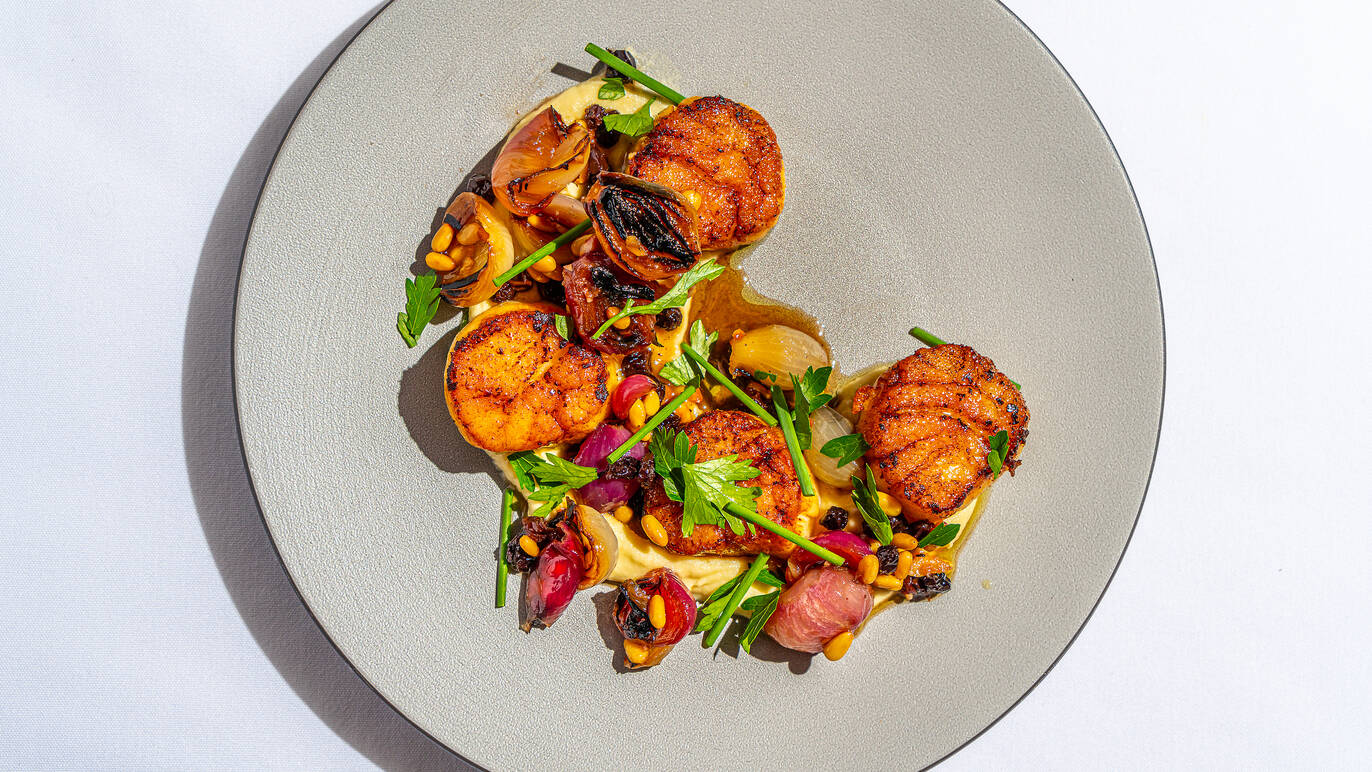 Isla restaurant in midtown is a cafe with dinner service