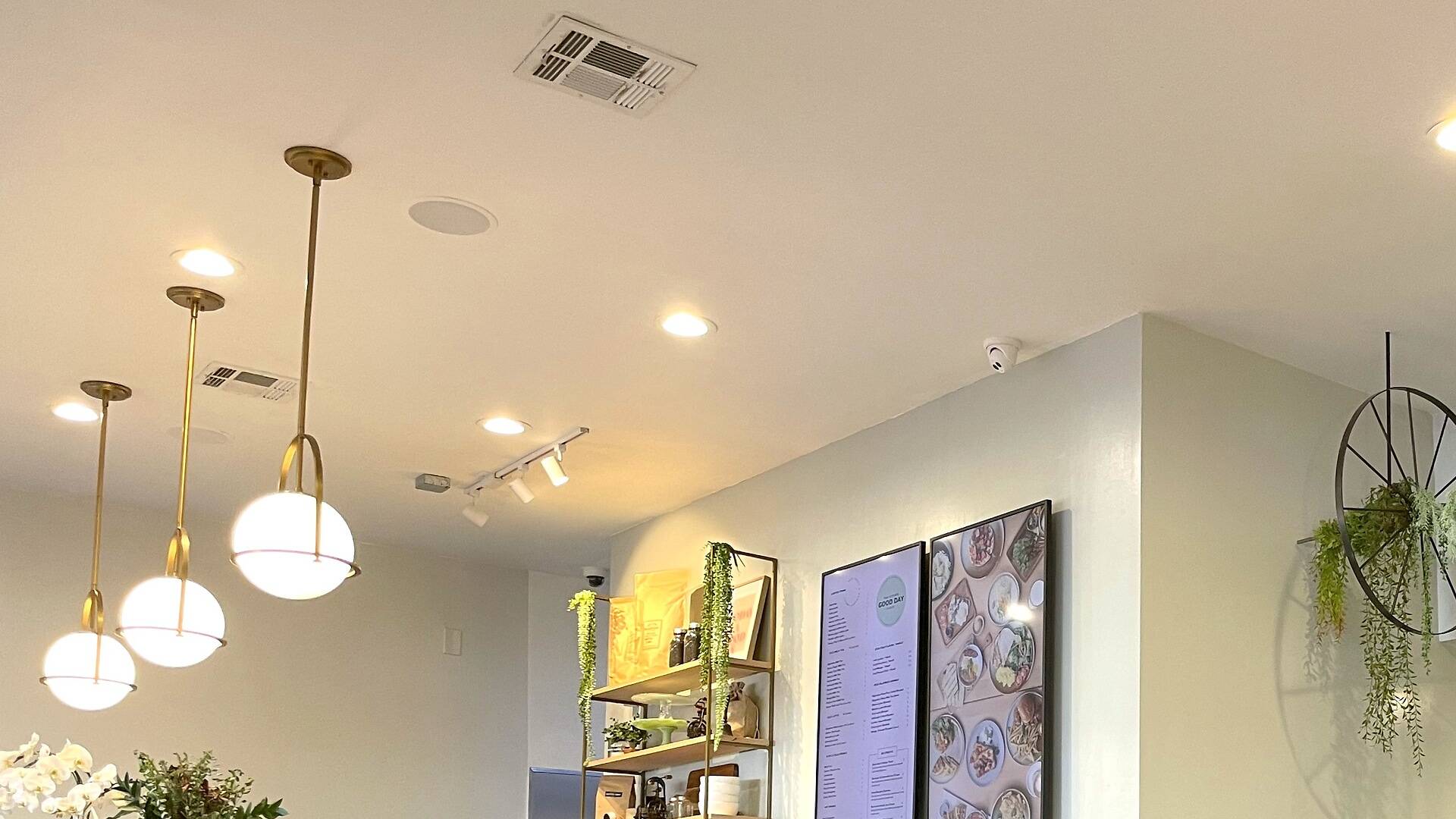 Good Day Thai Kitchen & Cafe | Restaurants in Palms, Los Angeles