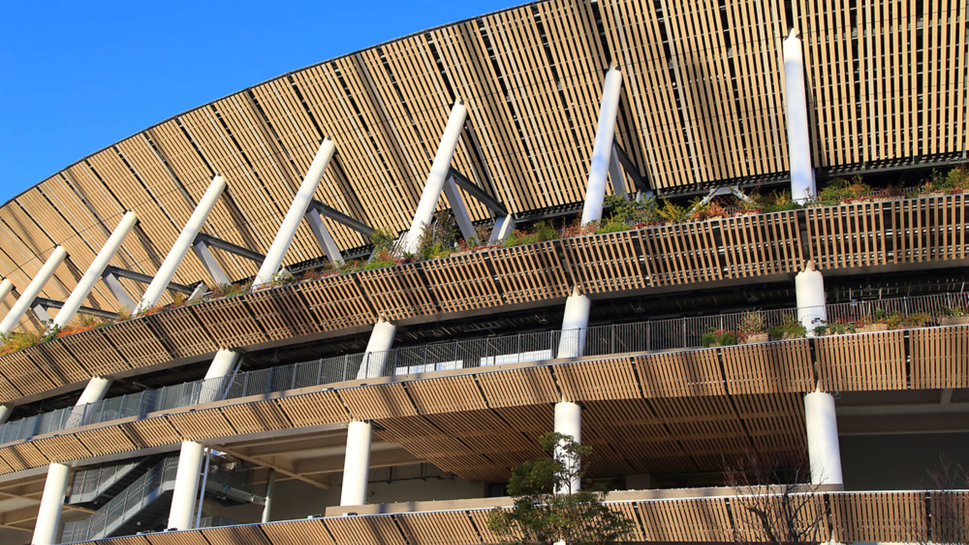 13 Amazing Projects that Made Cities Around the World Greener in 2021