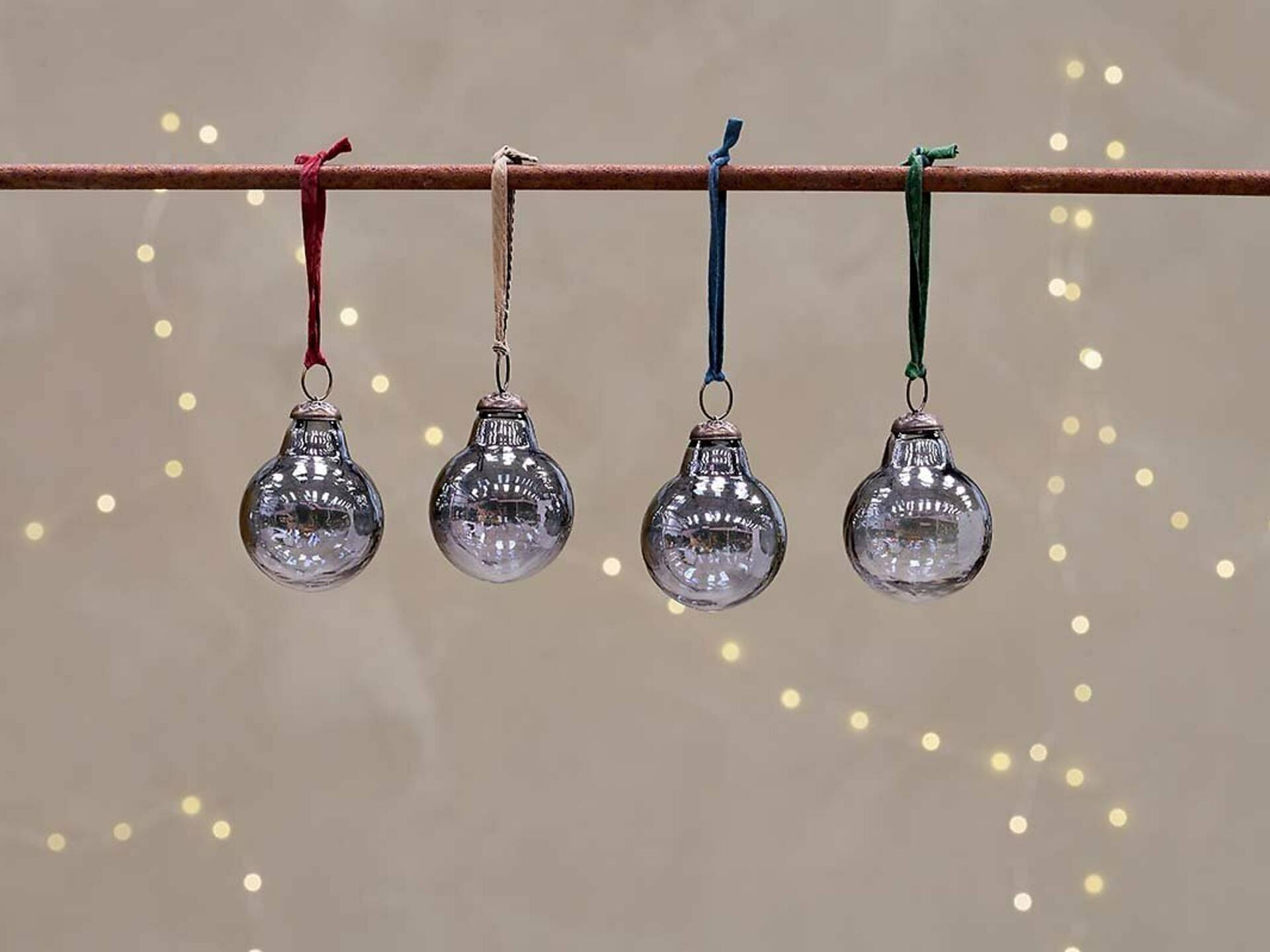 11 of the Best Sustainable and Eco-Friendly Christmas Decorations