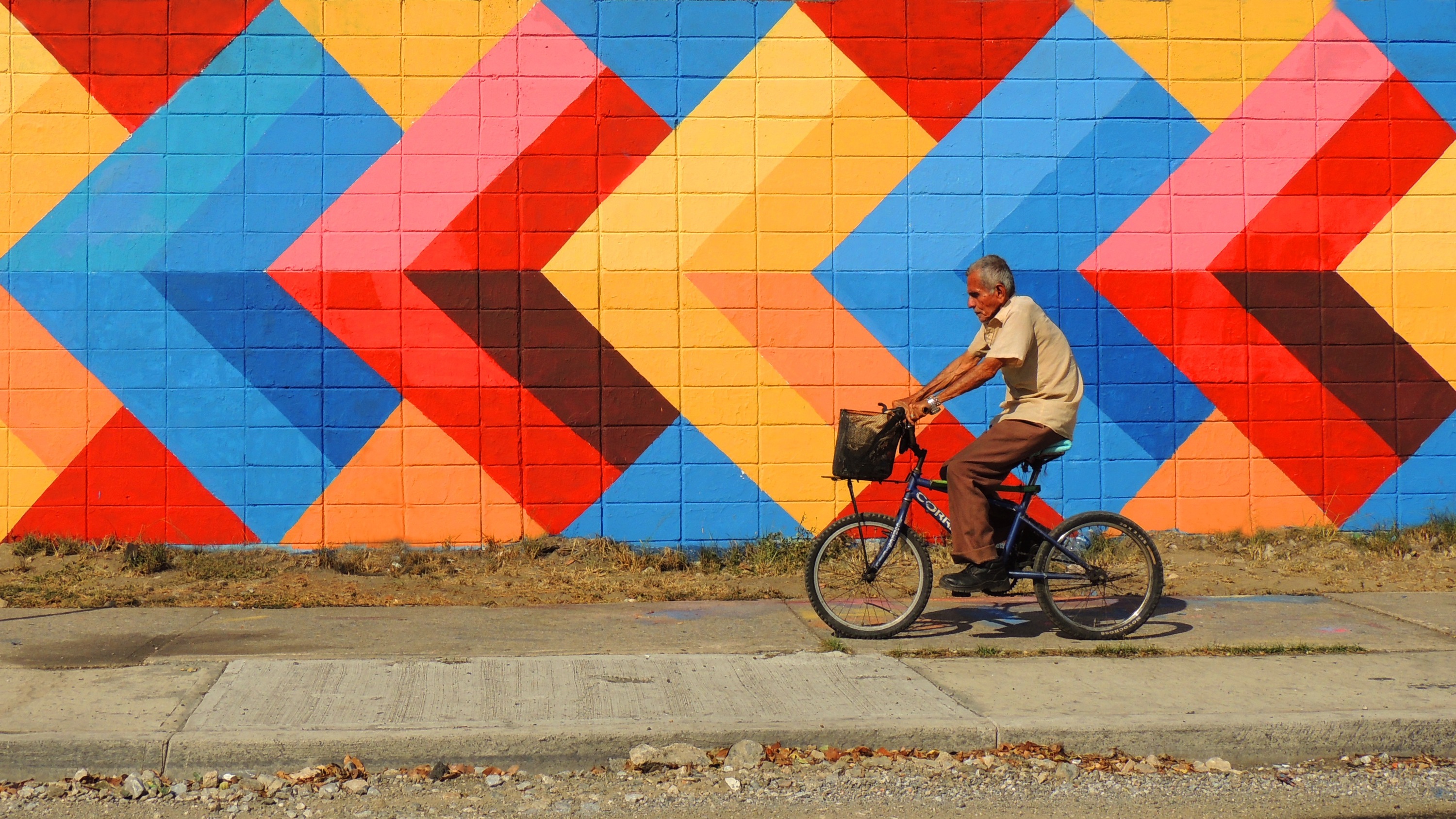 Flix, o artista urbano venezuelano que escolheu Lisboa