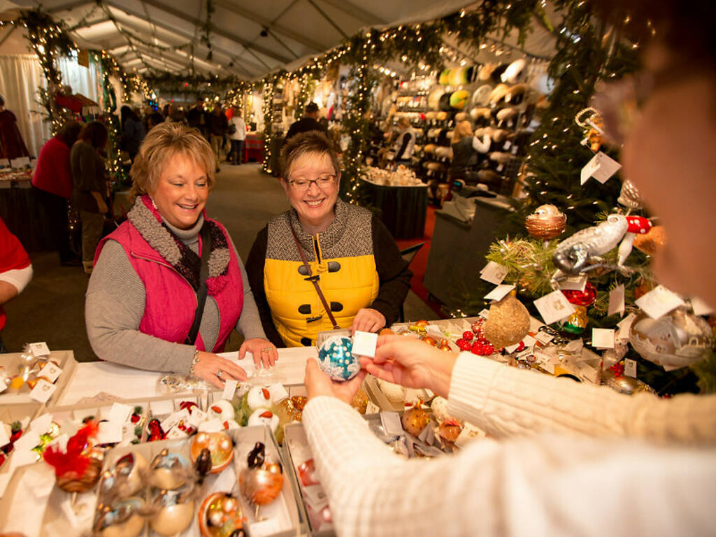 10 Best Christmas Markets in the US to Shop This Holiday Season