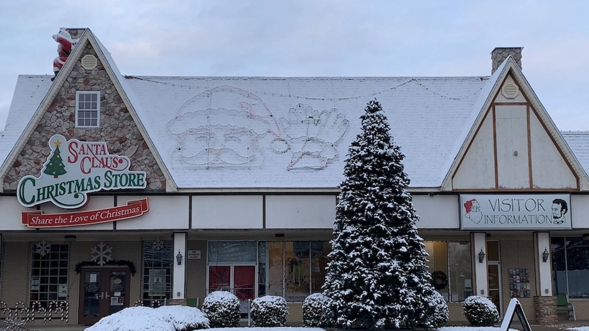 12 Best Christmas Stores in the U.S. For Year-Round Holiday Shopping