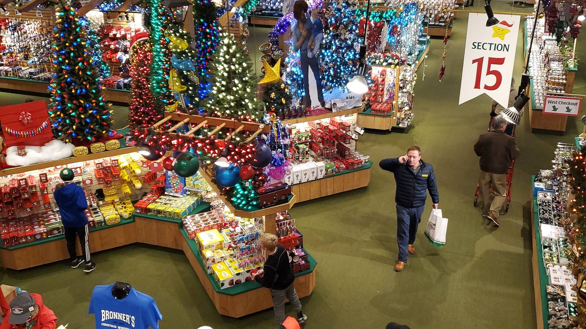 12 Best Christmas Stores in the U.S. For Year-Round Holiday Shopping