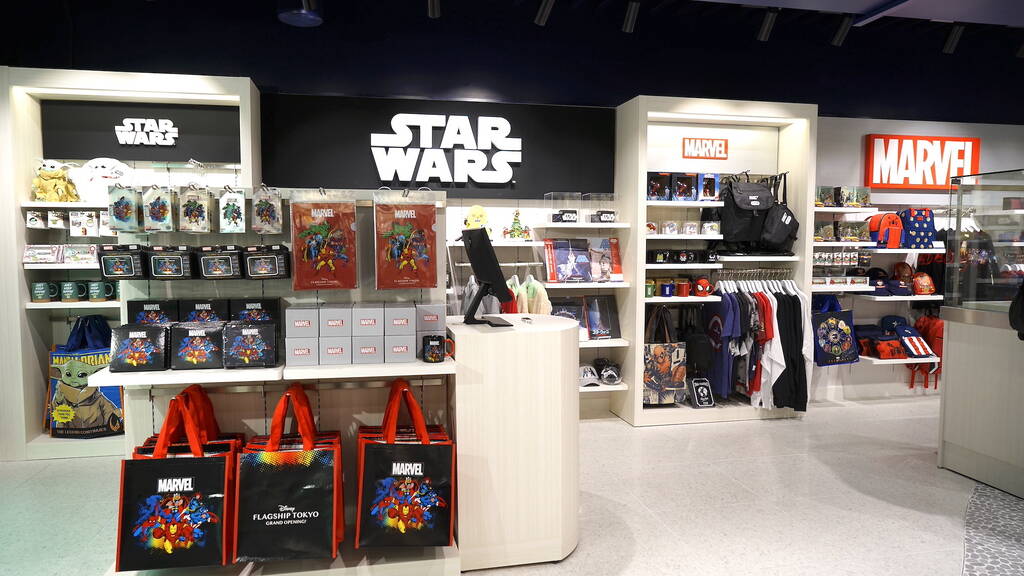 Disney Flagship Tokyo | Shopping in Shinjuku, Tokyo