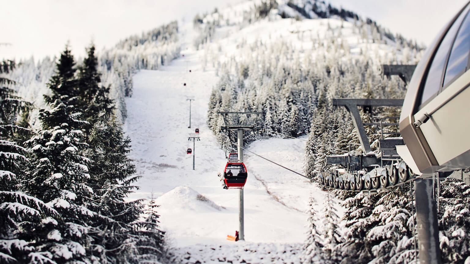 20 Best Places to Snowboard in the U.S.