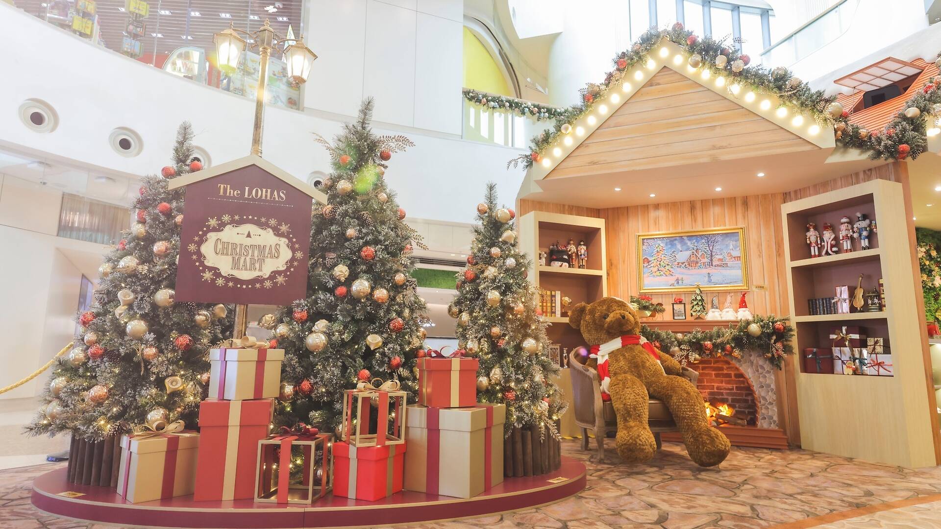 The Lohas Christmas Mart | Things to do in Hong Kong