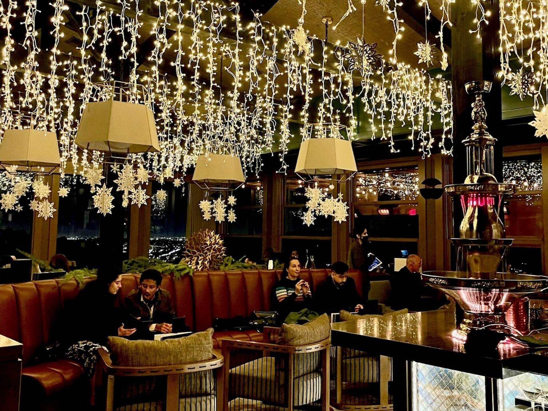 10 Best Holiday Bars in L.A. Celebrating With Cozy Cocktails, Christmas ...