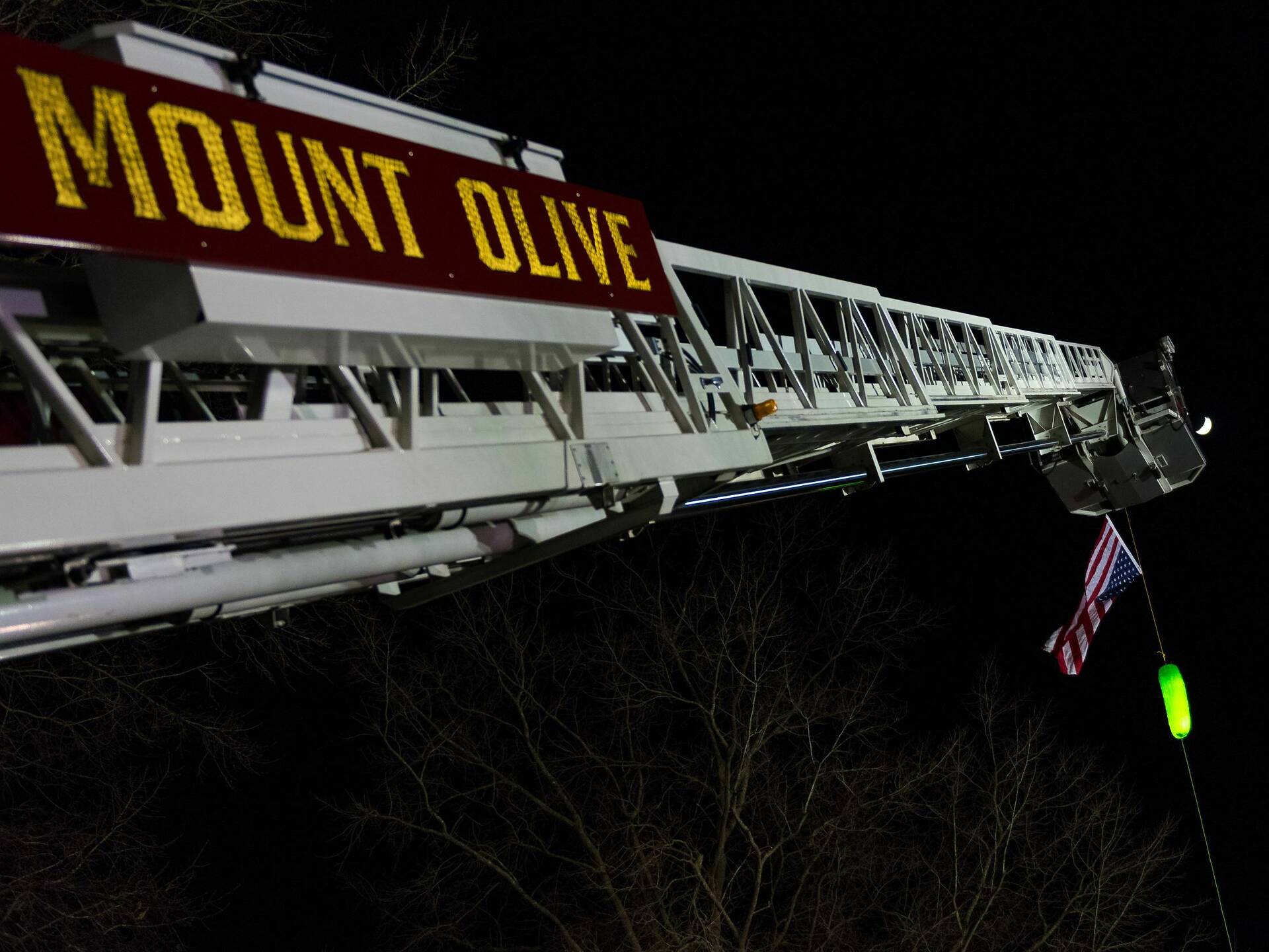 9 Weird New Year’s Eve Events in the USA for a Kooky Countdown