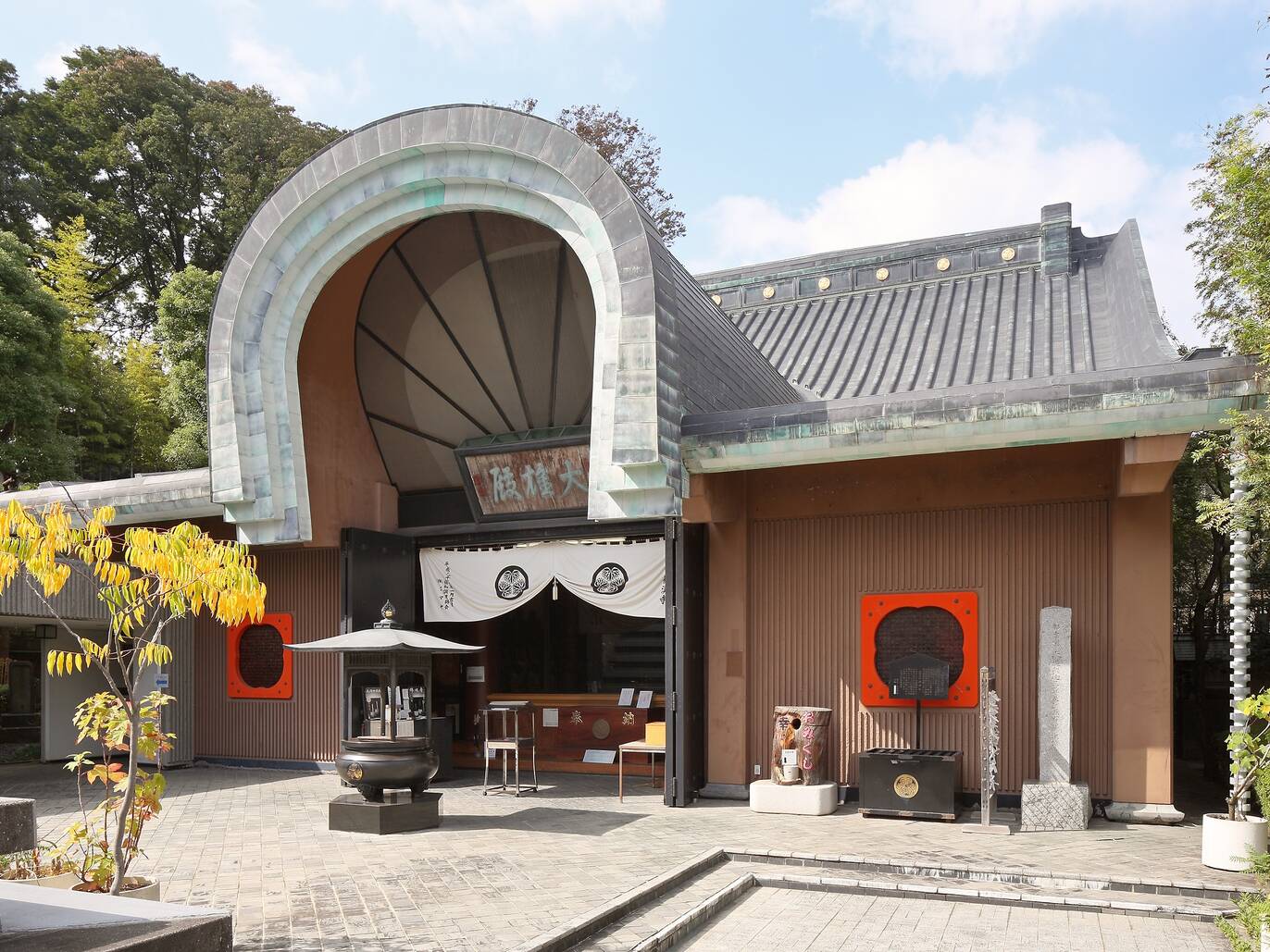 Hatsumode in Tokyo: 2025 New Year temple and shrine visits