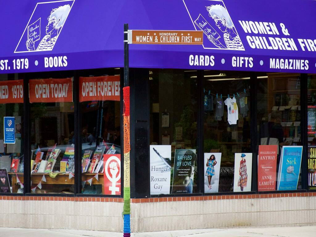 16 Best Independent Bookstores in the US to Shop Local