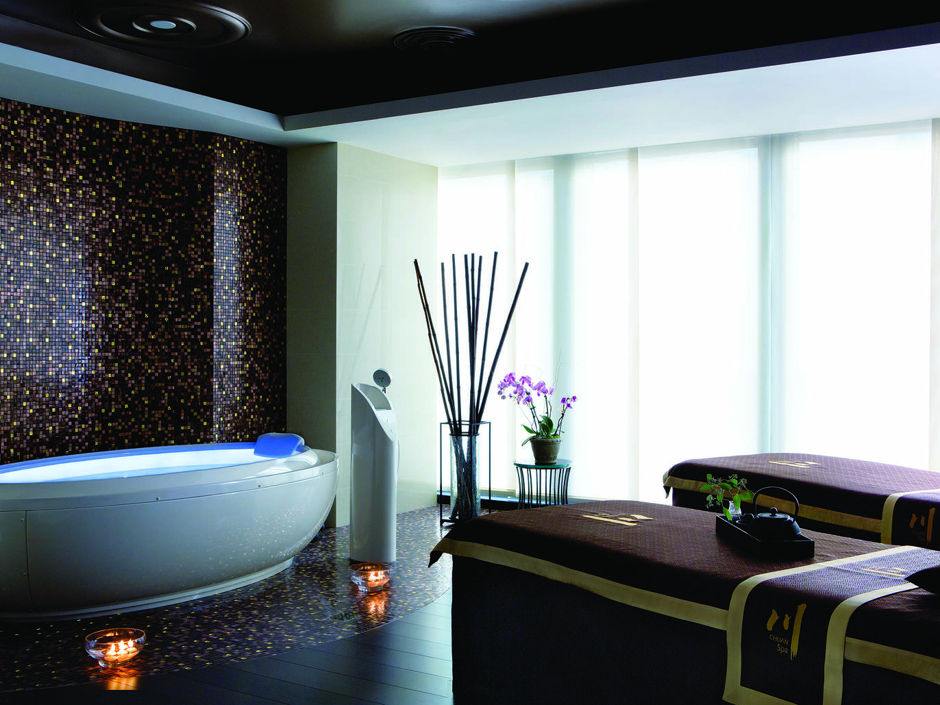 23 Spas in Chicago To Escape the Hustle and Bustle of the City