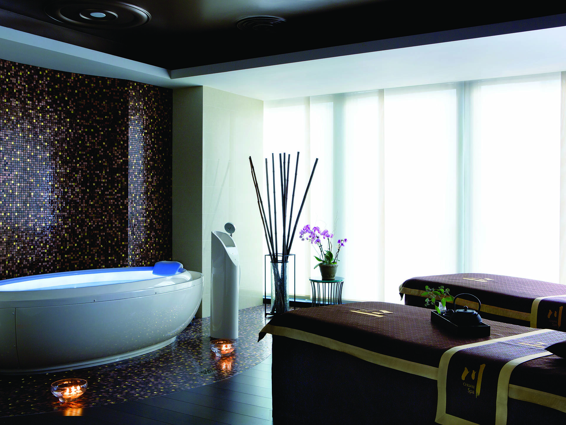 23 Spas in Chicago To Escape the Hustle and Bustle of the City