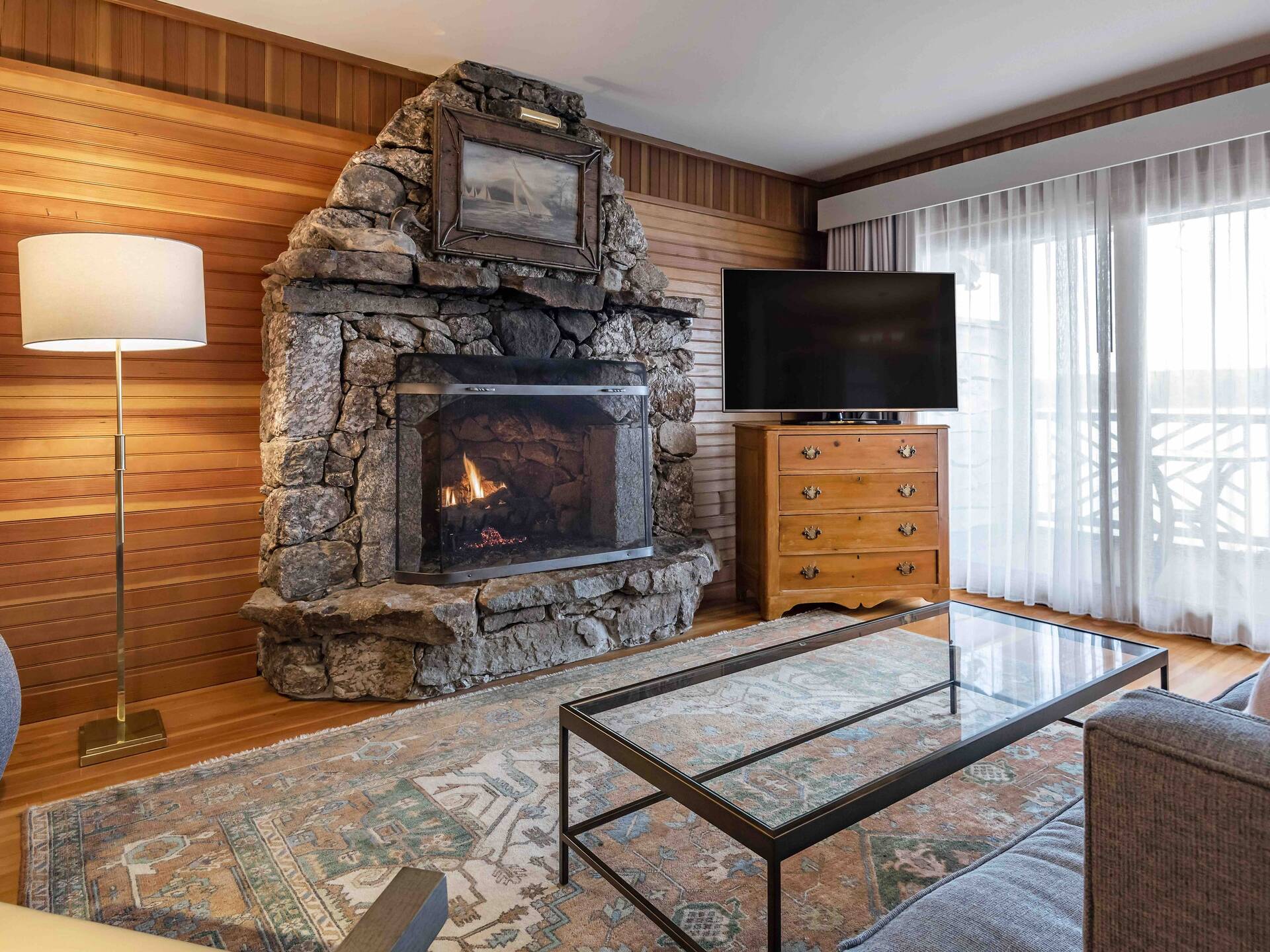 16 Coziest New England Hotels with Fireplaces to Book for 20204