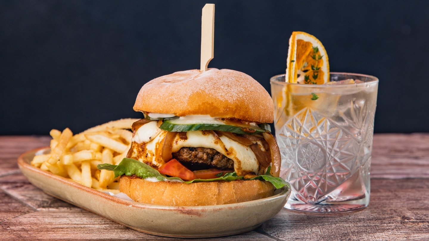 The Alma Tavern | Bars in Stepney, Adelaide