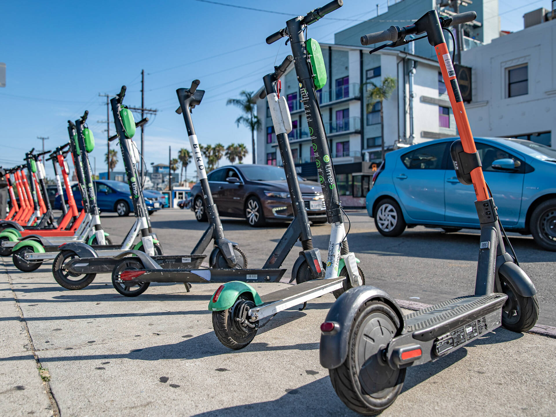 Cheapest Ways to Get Around Los Angeles: Transportation Tips in L.A.