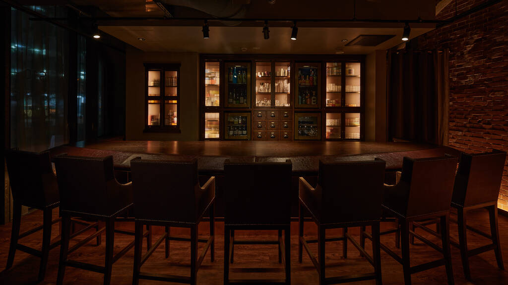 Low-non Bar | Nightlife in Akihabara, Tokyo