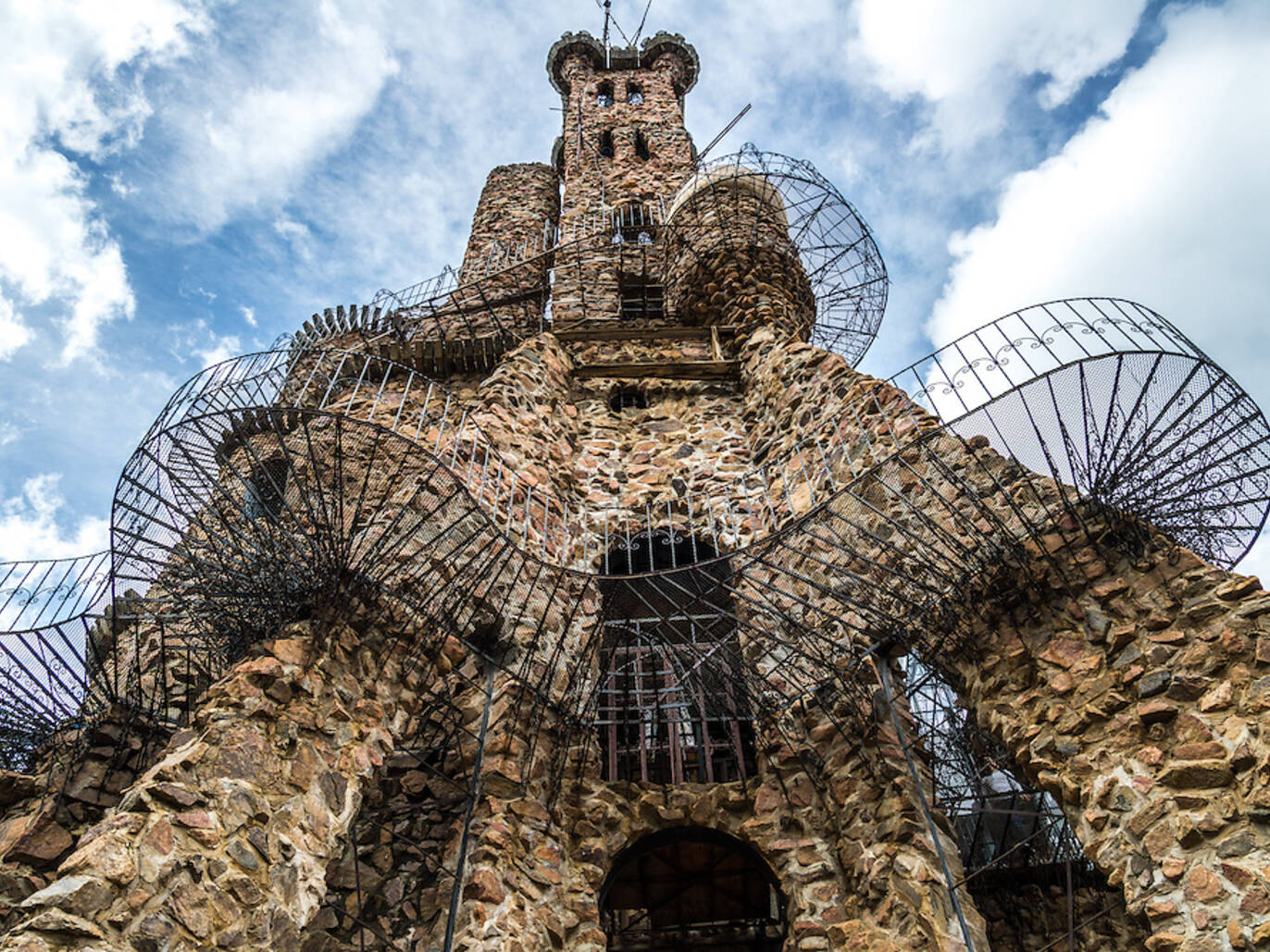 8 hidden castles and fortresses in the U.S. you never knew existed