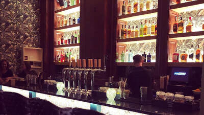 Most Romantic Bars in Boston: 22 Spots For Dates & Anniversaries or ...