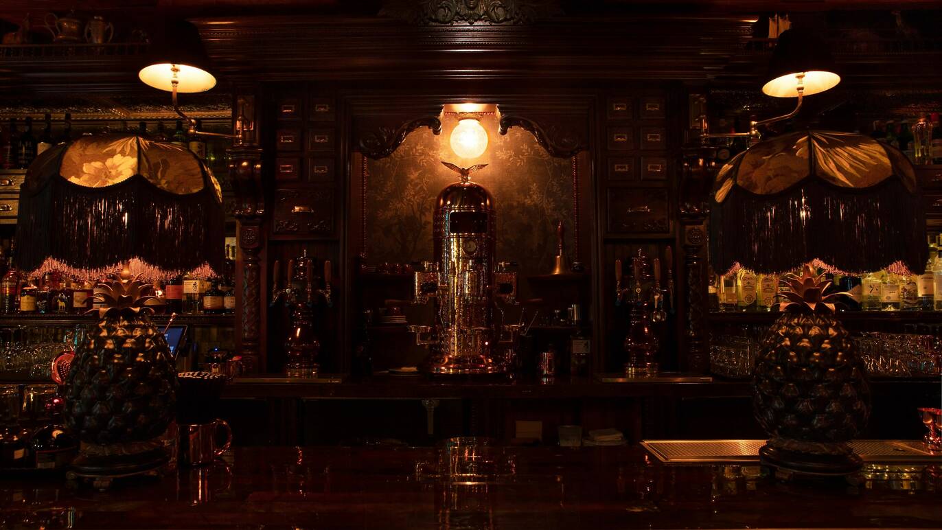 Pretend that you're in 1920s London at Armitage Alehouse